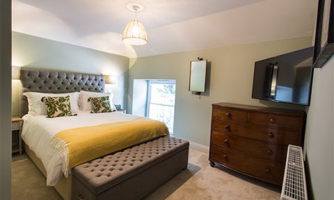 Stable Courtyard Flat One - Burncoose Estate